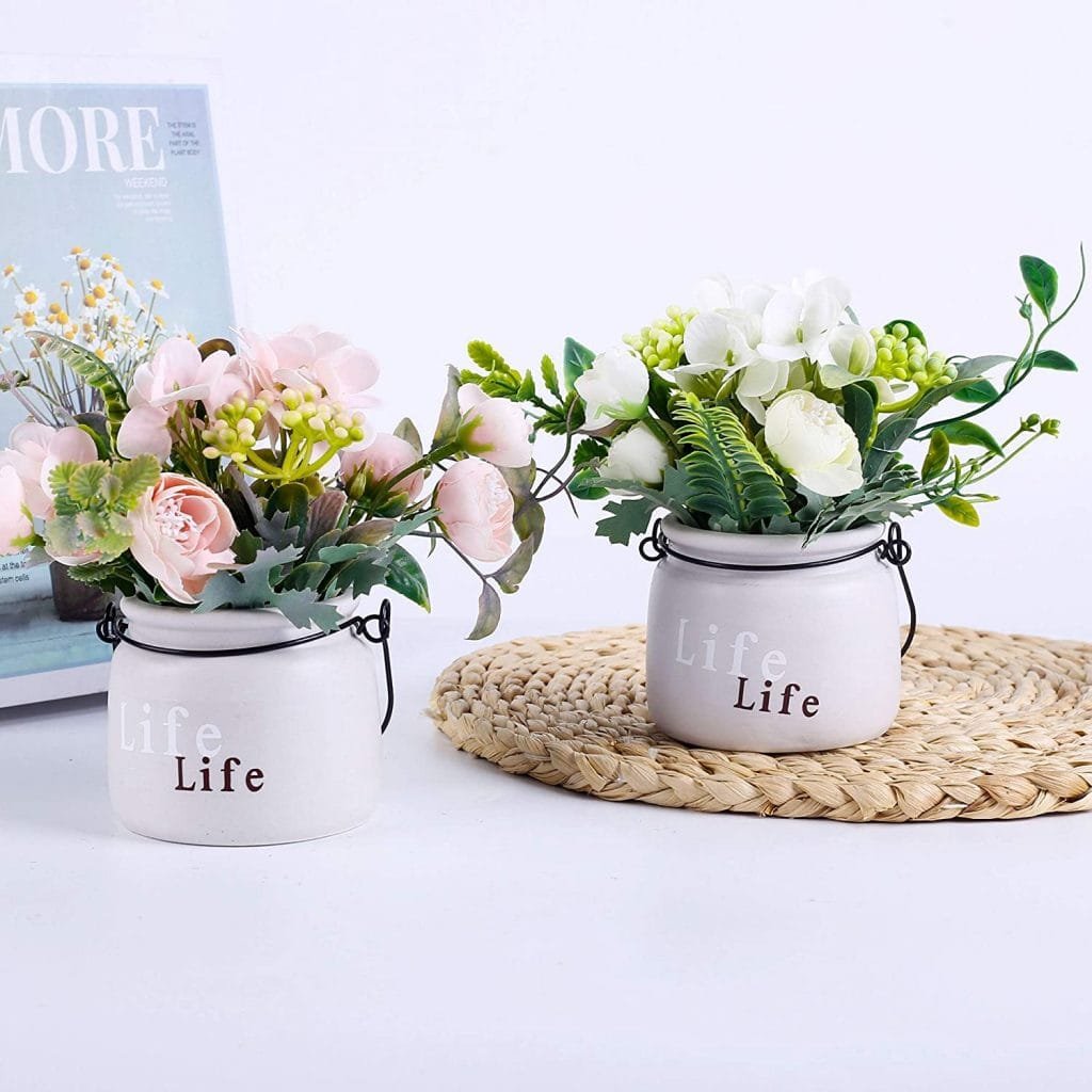 11 Inspiring Ways to Decorate with a Farmhouse Vase