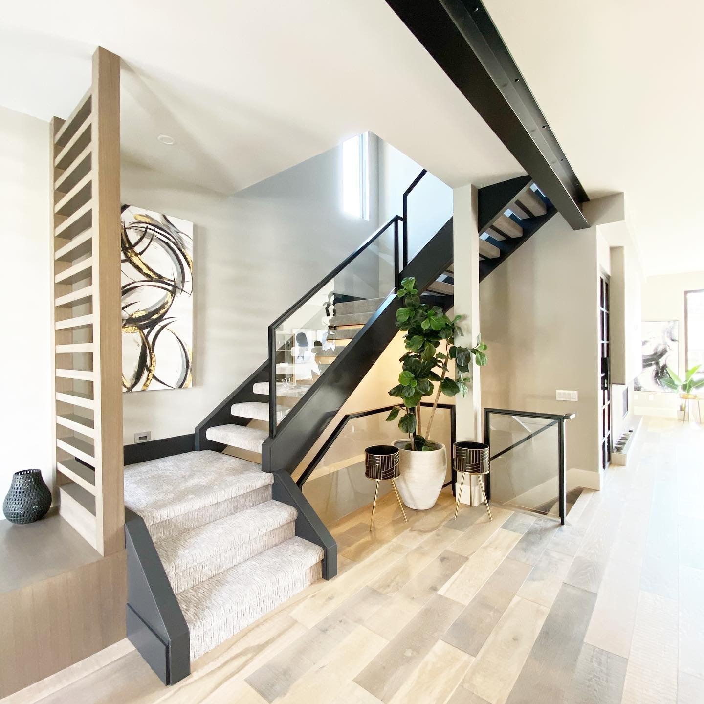 Metal And Wood Fusion: What Makes Industrial-Style Stairs Appealing